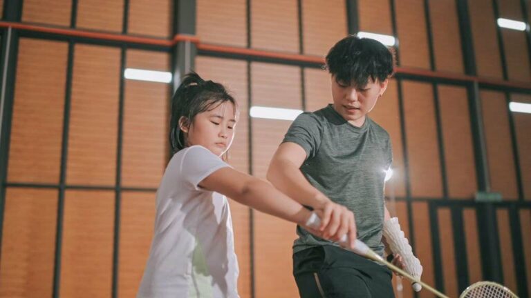 How To Improve Badminton Backhand | Dynamic Badminton